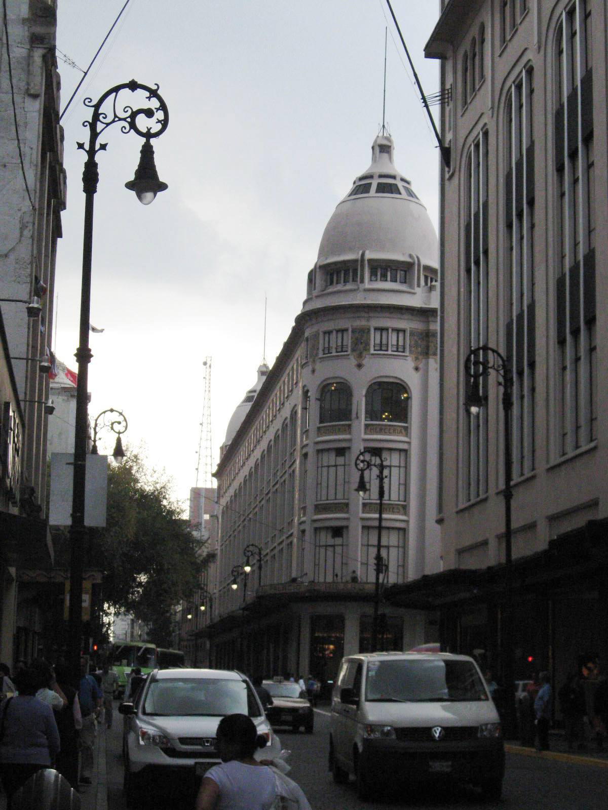 SUBLIME SECONDS : 200 years OF style !!!! el Palacio de Hierro ( The ...