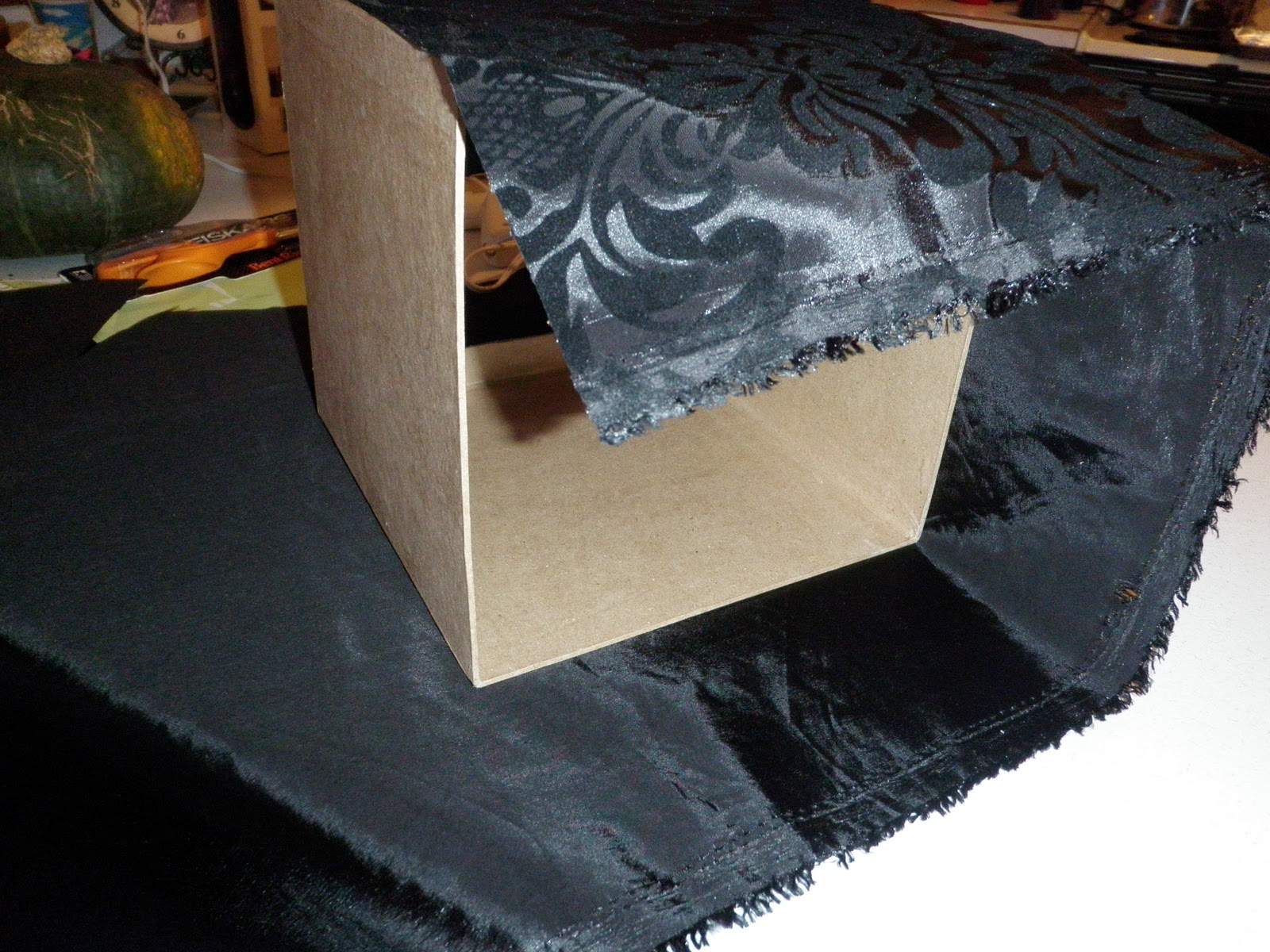 Wannabe DIY Bride: Wedding Card Box