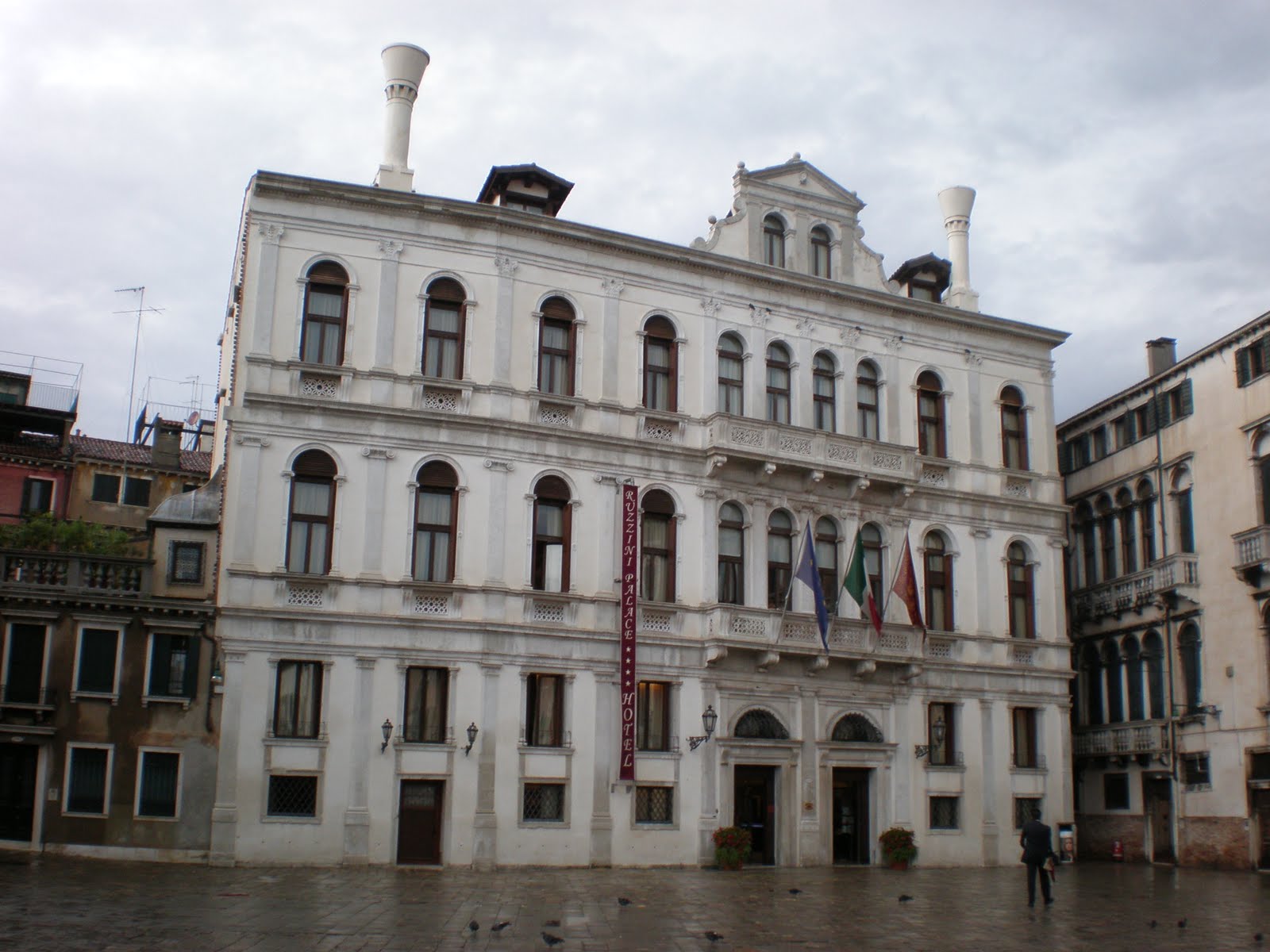 Venezia: Palazzo Ruzzini in campo Santa Maria Formosa
