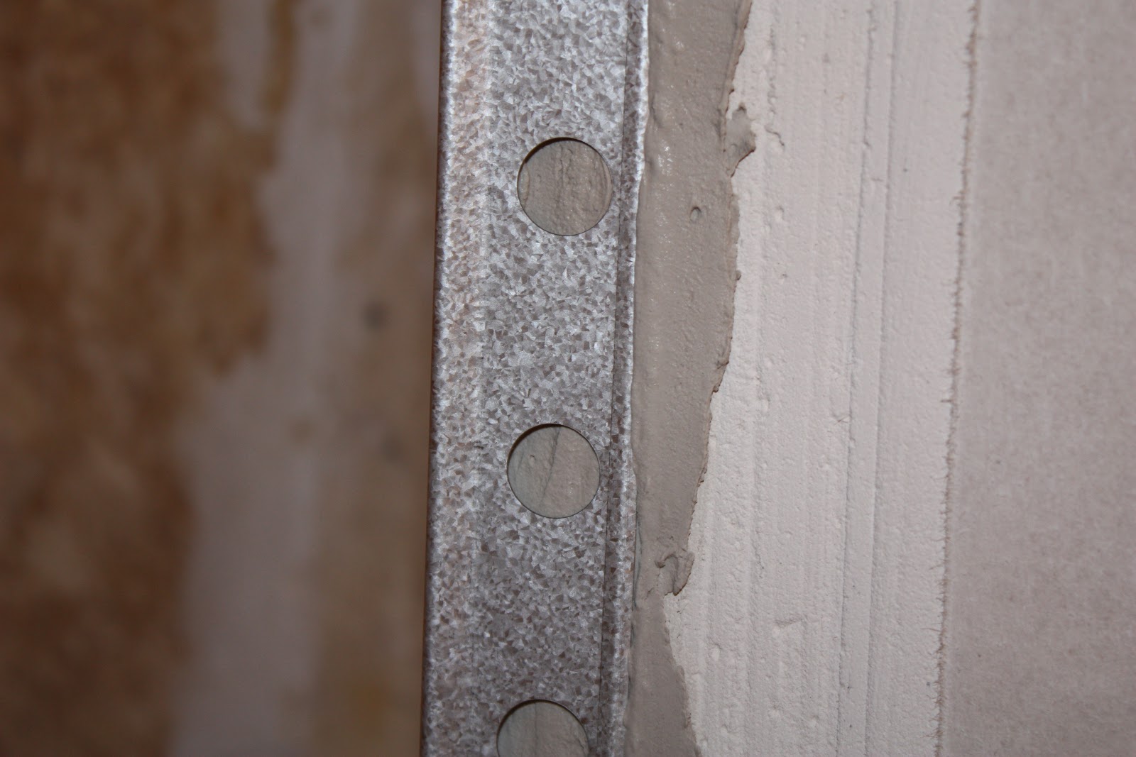 Travaux dans ma maison: Pose des plaques gyproc