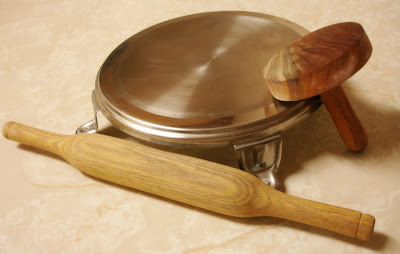 Stumbling around the Kitchen: Chapati - The fine Indian bread