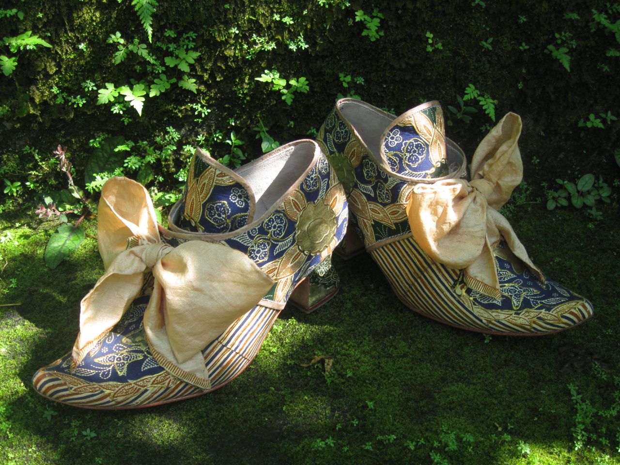 simonmarks-gadabout: well shod