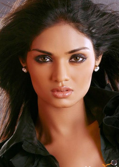 Deepa Chari (Mumbai) Hot Models Pictures ~ Hotpataka