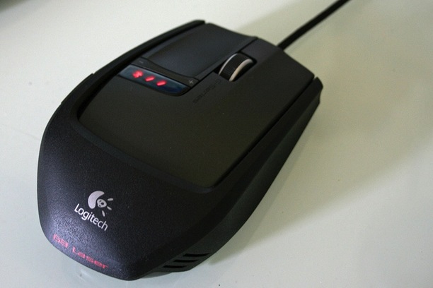 Logitech G9 Laser Mouse | Gadget Reviews