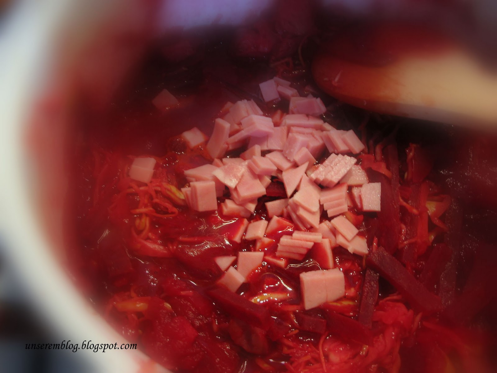 Mami & Amy's Kitchen: BORS RUSESC CU SMANTANA