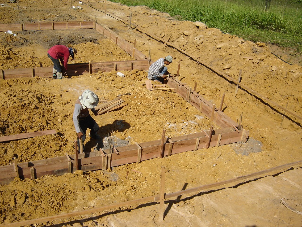 projekmeru.blogspot.com: Preview Kerja Pembinaan Rumah Pekerja