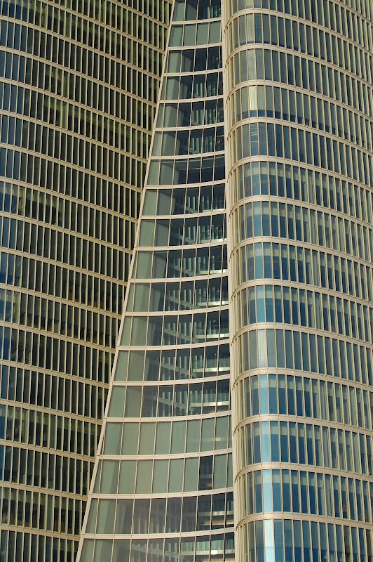 Abu Dhabi Daily Photograph - Get the BIGGER picture: Abu Dhabi's ...