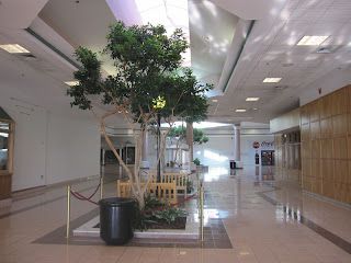 Sky City: Retail History: Mount Berry Square: Rome, GA