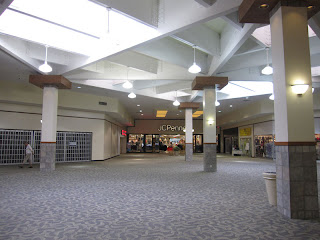 Sky City: Retail History: Blue Ridge Mall: Hendersonville, NC