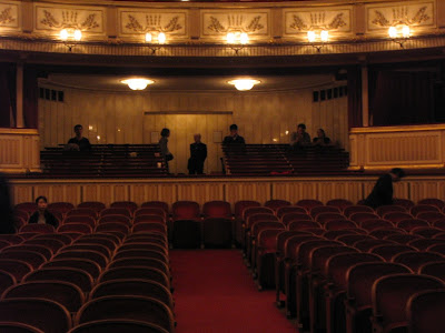 mostly opera: Standing room tickets at the Vienna State Opera