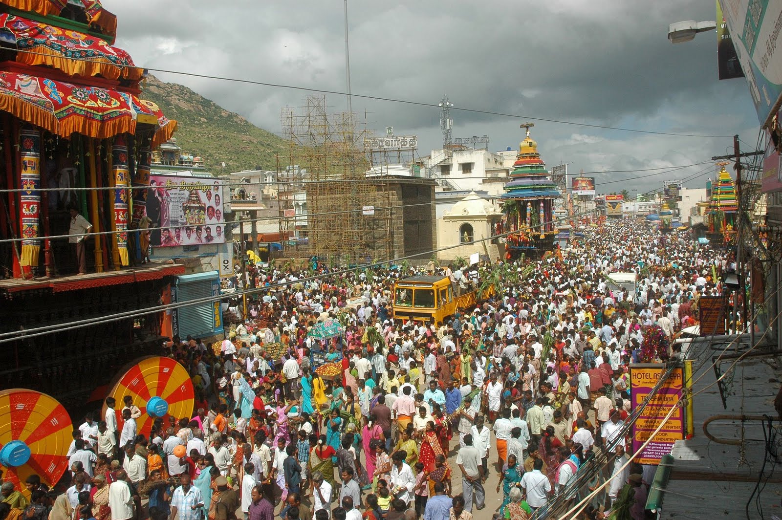 Maha Radham Arunachala Deepam 2010 - ARUNACHALA GRACE