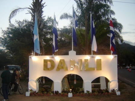 LA PIEDRA DE APAGÜÍZ: Conoce Danlì