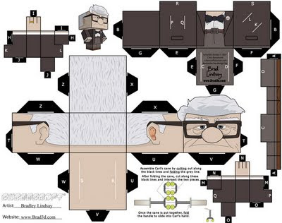 :: ArcadeX ::: Personajes de papel