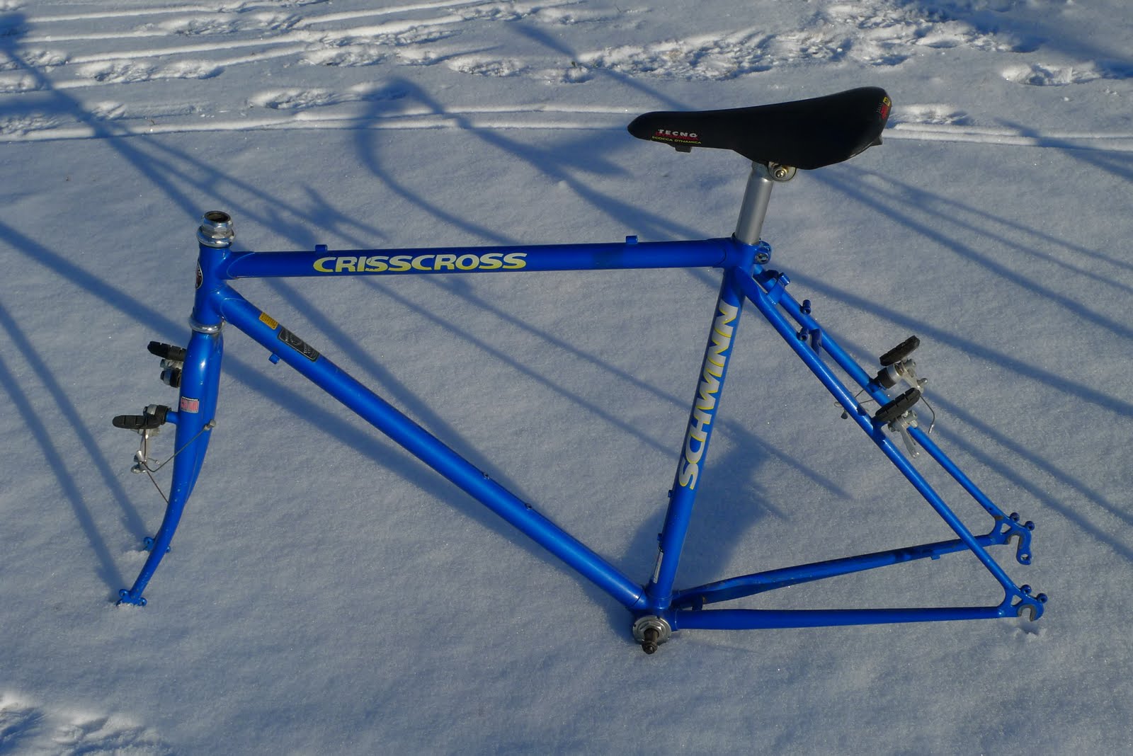 Captain Bob Inc.: Schwinn Crisscross touring cross bike 700c $40.