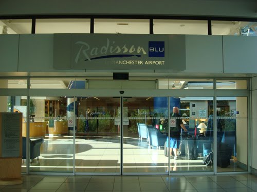 Manchester Airport Guide & Facilities - Britain All Over Travel Guide