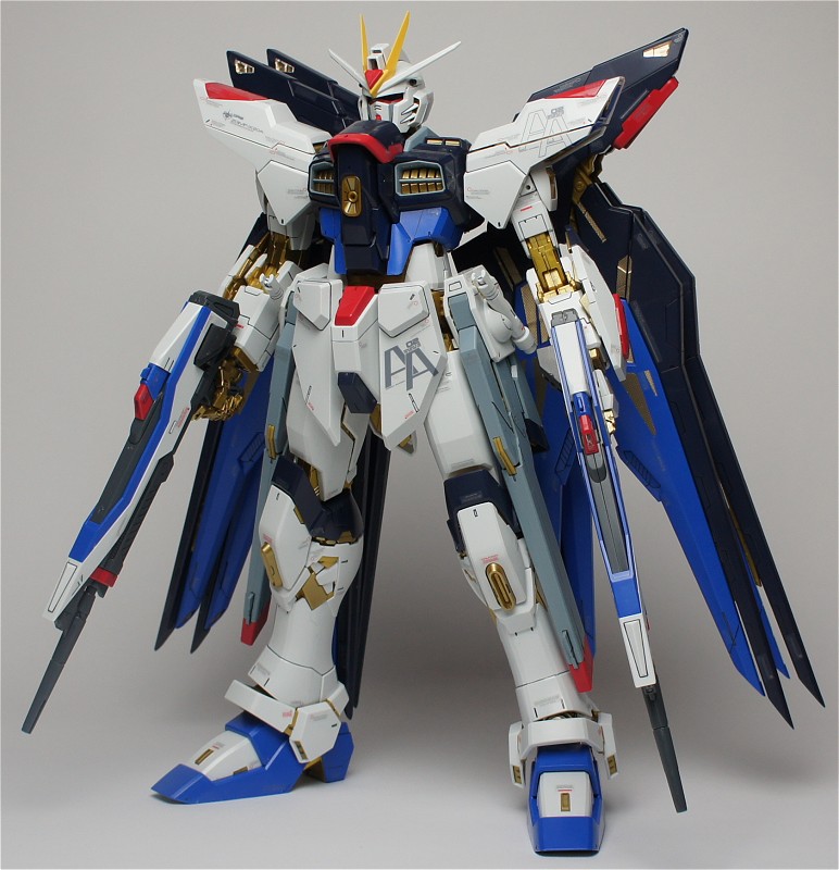 GUNDAM GUY: PG 1/60 Strike Freedom Gundam - Review