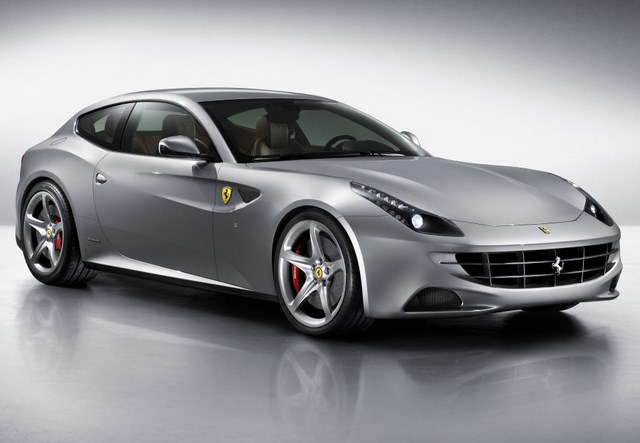 Fotos da nova Ferrari FF com tração nas quatro rodas e quatro lugares