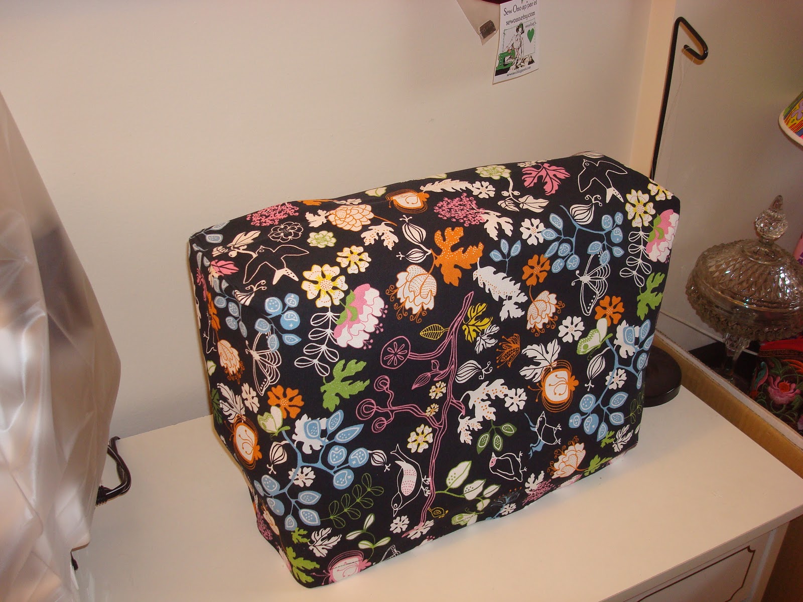 Hawadäre!: 101 Crafts to Make = Sewing Machine Cover #86