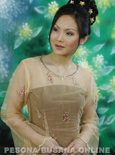 Galeri Gambar Janet Khoo - Koleksi Gambar Artis Malaysia