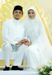 Erra Fazira dan Engku Emran Selamat dinikahkan - Koleksi Gambar Artis ...