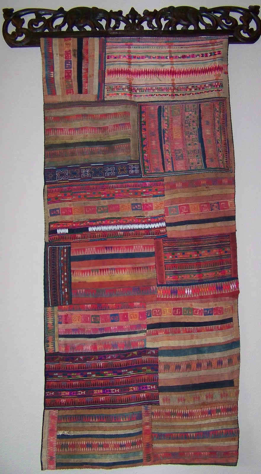Handwerk Textiles: More Thai Textiles