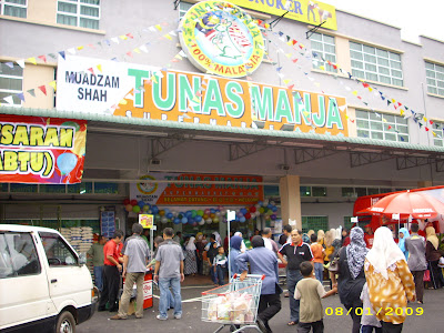 Ini sebuah kisah cinta, dari sekeping hati...: Tunas Manja