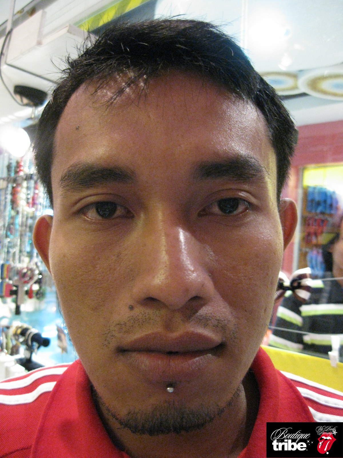 Vie Body Piercing @ Boutique Tribe: Labret piercing