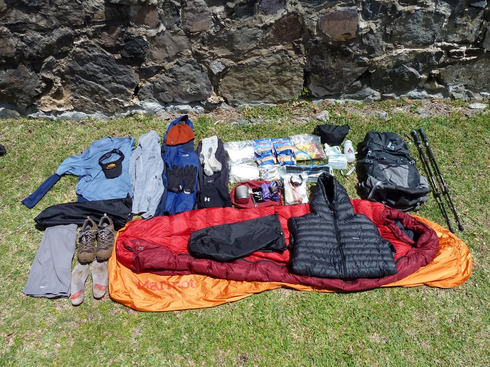 mountainRNr: Big Island Traverse Gear List