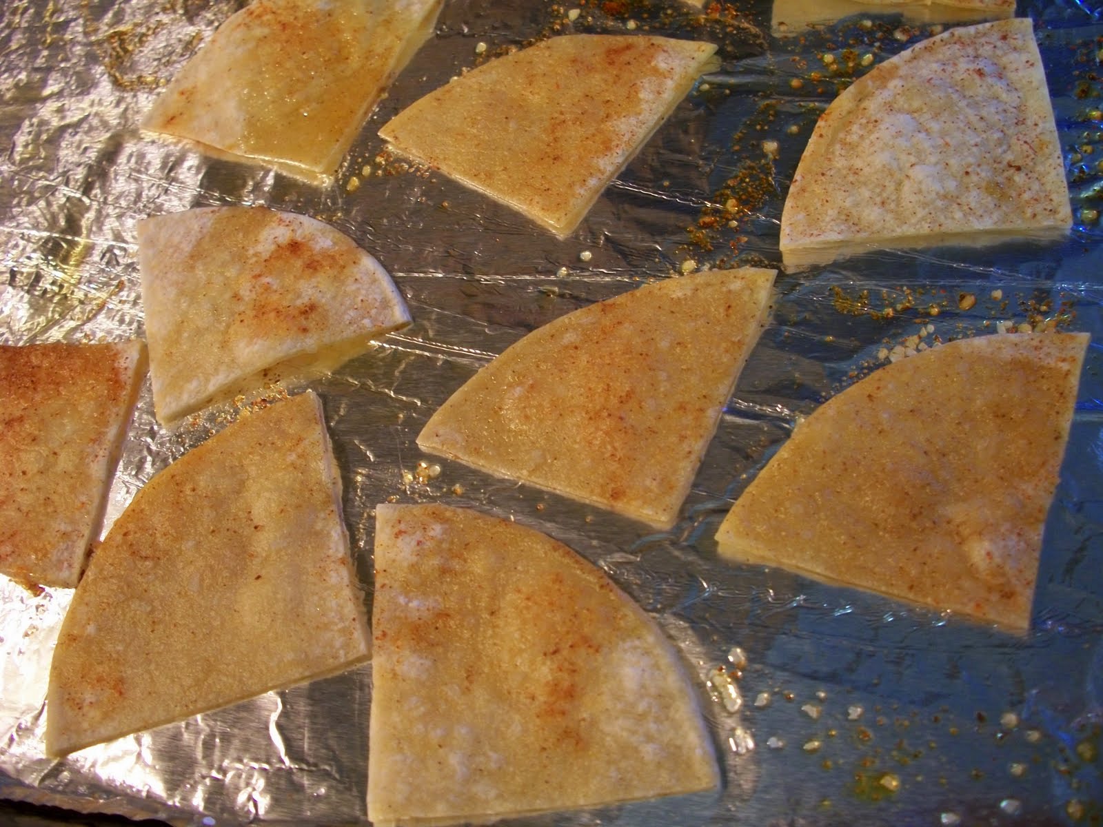 Robyn Cooks: Taco Salad with baked tortilla chips