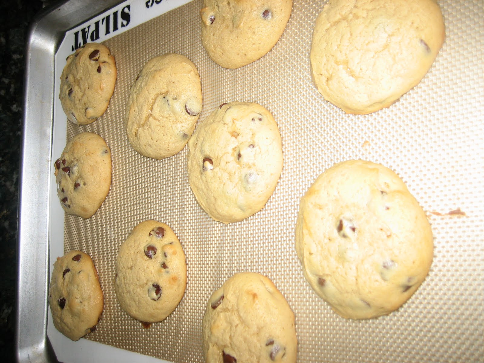 Dinner at the Toolsons: Soft and cake-like Chocolate Chip Cookies