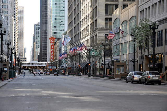 chicago en abril: State Street 7:30 a.m.