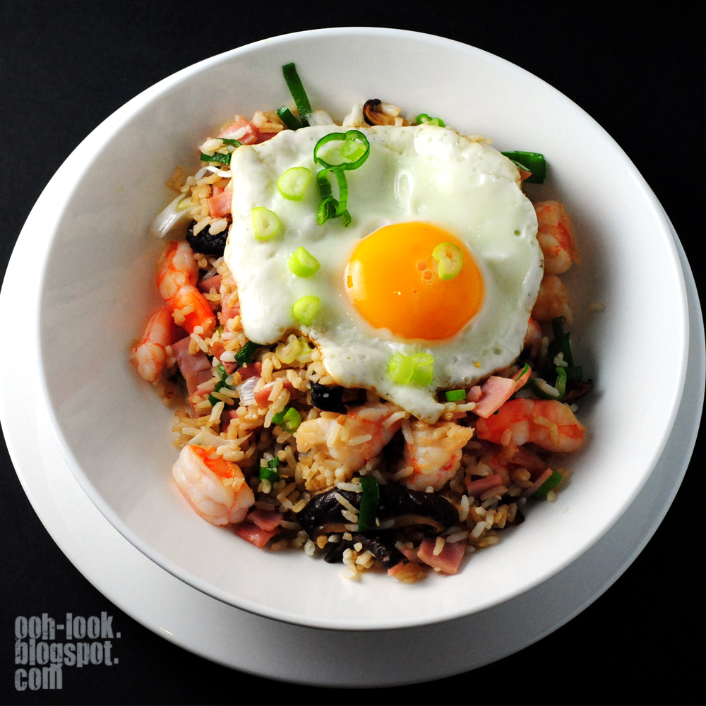 Ooh, Look...: Fried rice - at least it's not boiled rice