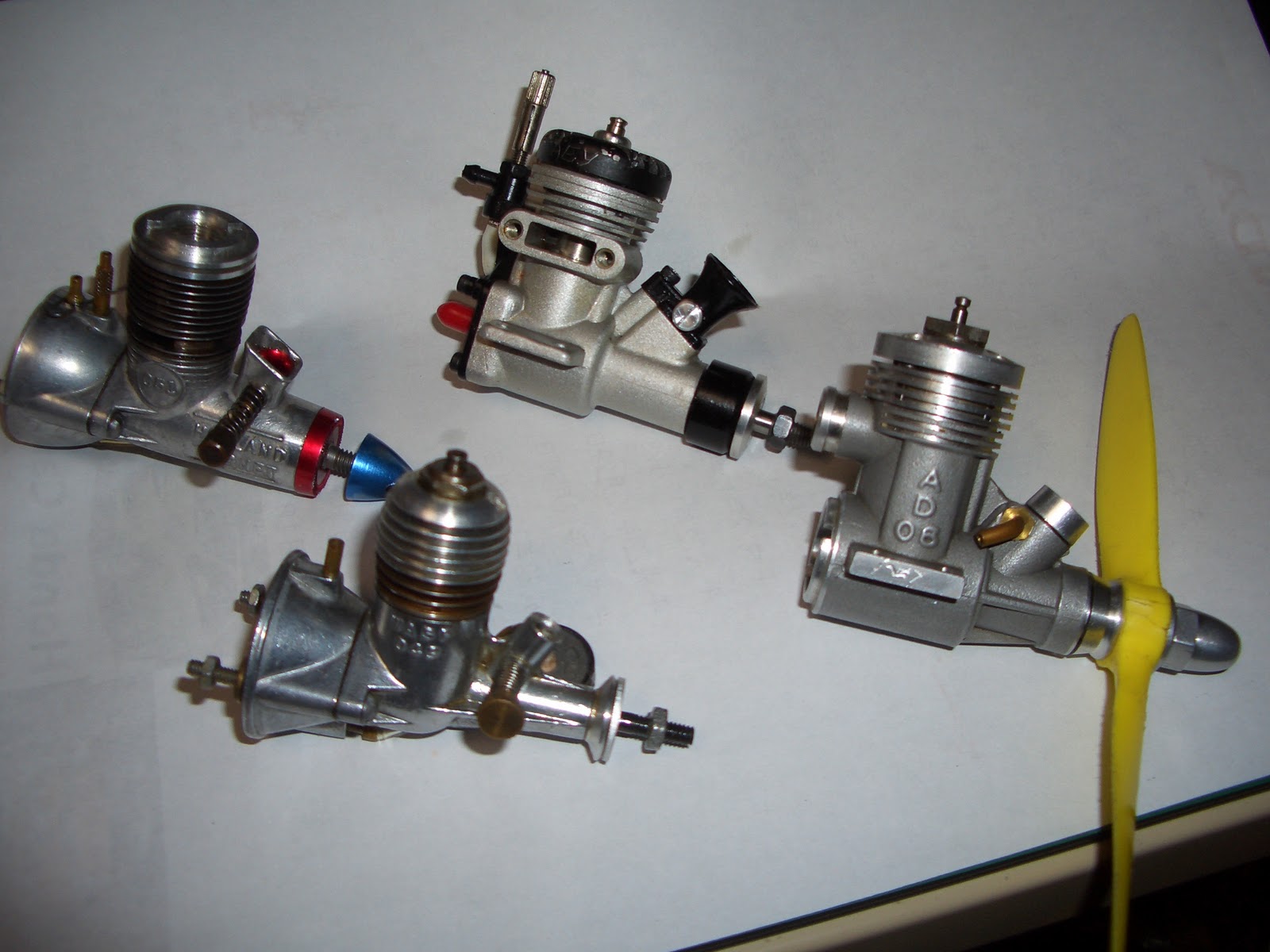 EY Hobbies / イーワイ ホビーズ: 素晴らしいエンジン