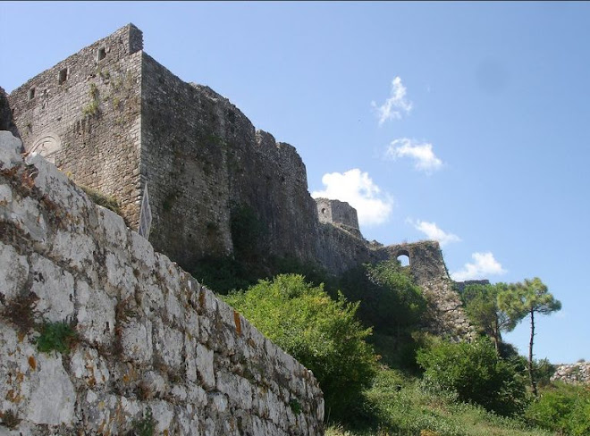 Guri i zi Shkoder : Pamje te liqenit :Rragam.