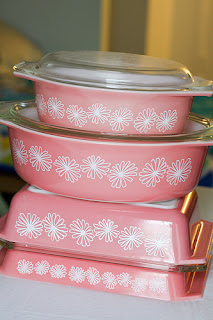 Appalachian Antiques: Vintage Pyrex