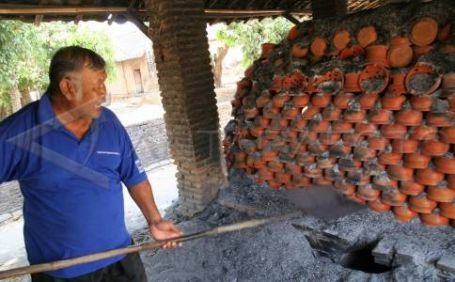 perabot dari tanah liat: pembuatan gerabah