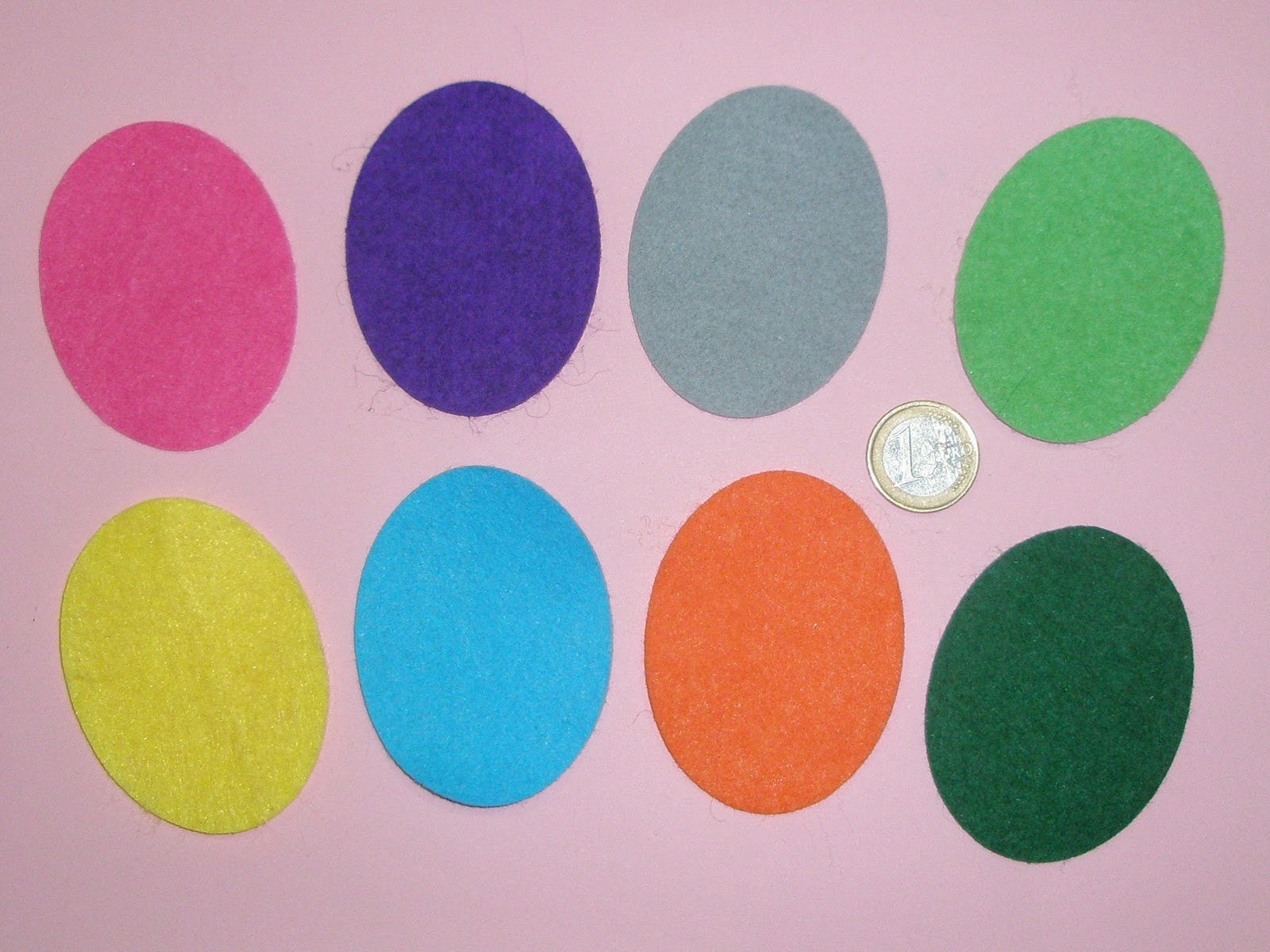 Fieltro y Fimo Materiales: OVALOS y MARCOS