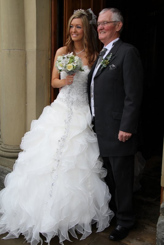 The Beautiful "White Christmas" Wedding of Emma & Karl at St Chads ...