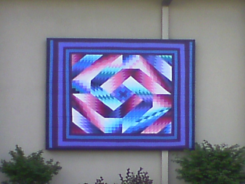 Hollyhock Quilts: Indiana Amish Quilt Murals!