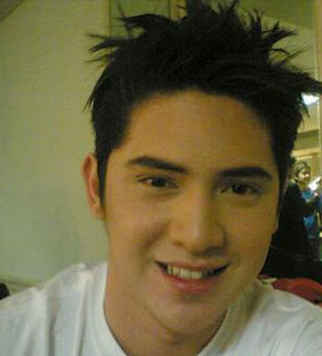 videos unpublished: Aaron Villena looks very Gay