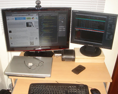 15 Cool and Unique Linux Desktop Workspaces (Workstations) | Tech Source