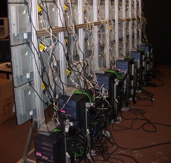 A 50-monitor Setup Powered by a 25-node Linux Cluster | Tech Source
