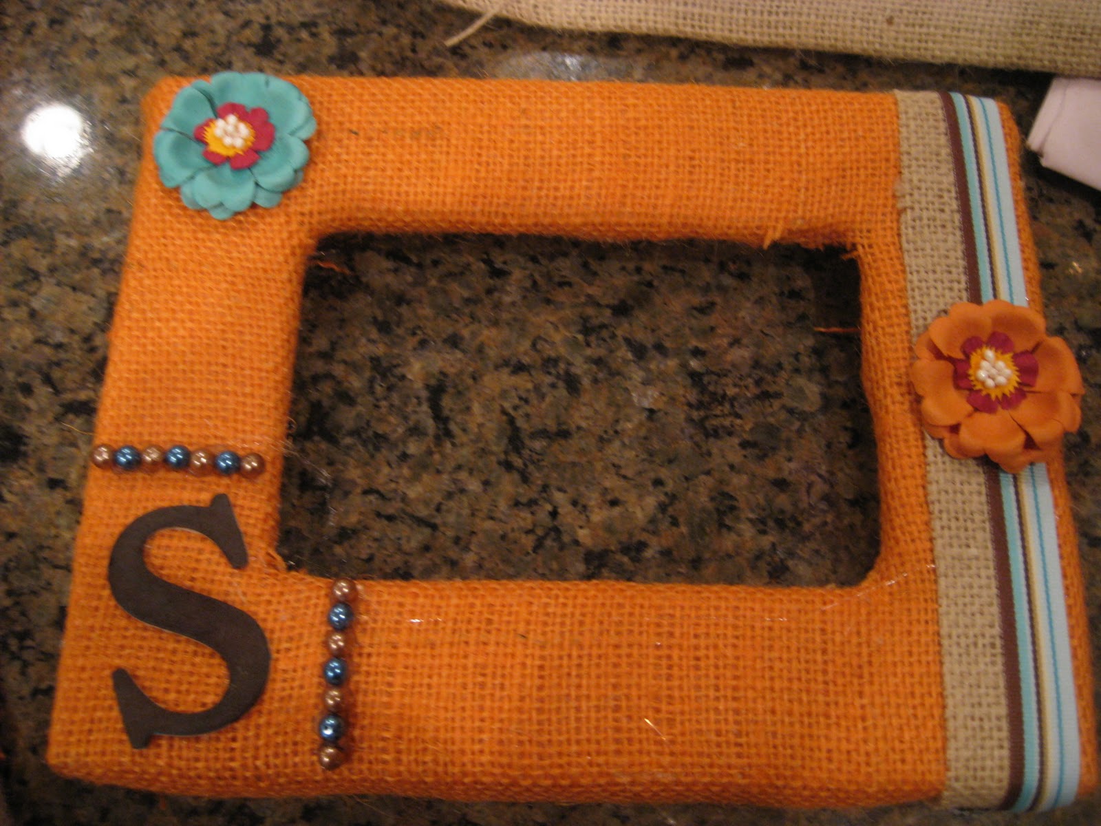 Southern by Design: DIY Burlap Frames