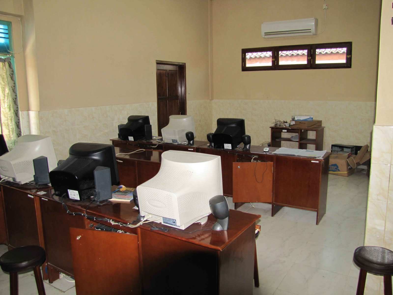 SMA PANGUDI LUHUR YOGYAKARTA: Peresmian Ruang Lab Komputer