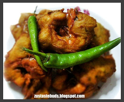 Zu's Tastebuds: Wadeh, You Chak Kueh, Jeneket, Goreng Pisang & Pizza