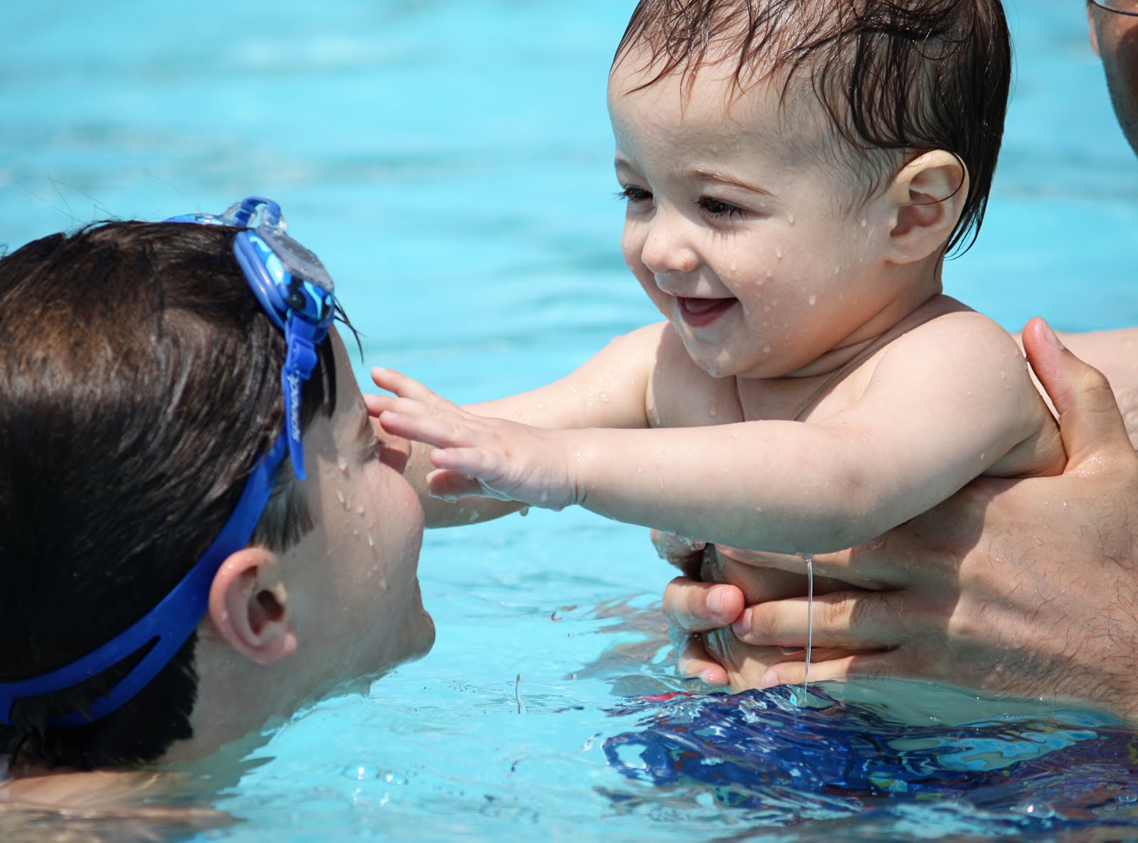 The Blue House Chronicles: Alex goes swimming!!