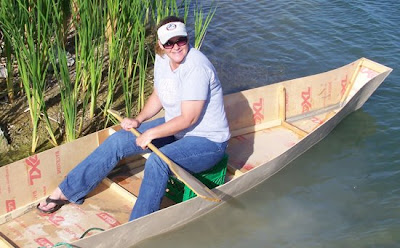 The Rasch Outdoor Chronicles: The Homemade Pirogue: It's on the Water!