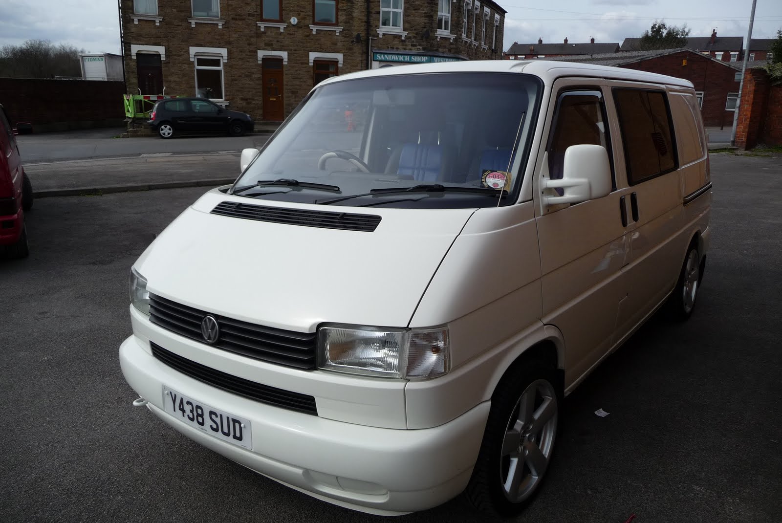 FOR SALE WHITE 2001 VOLKSWAGEN TRANSPORTER T4 1.9 TD 1000 SWB CAMPERVAN ...