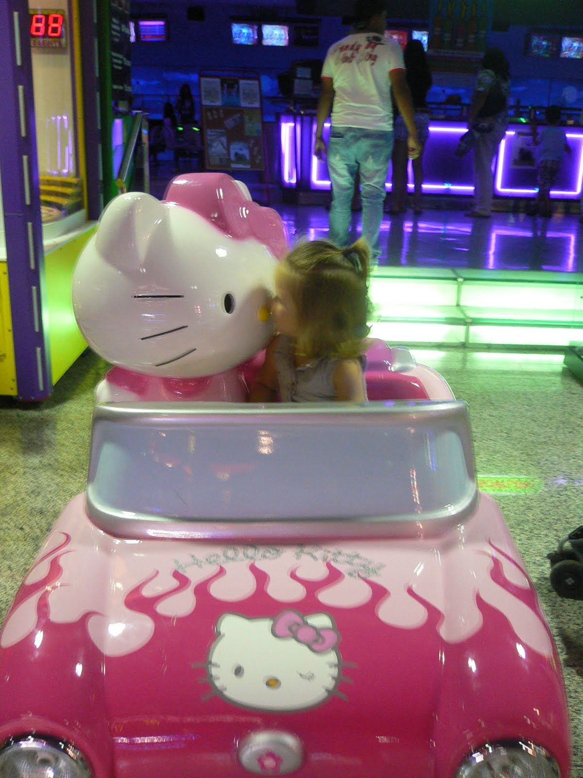 NEREA "LA BICHO" Y LAURA "LA PELO PINCHO": Laura encantada con HELLO ...