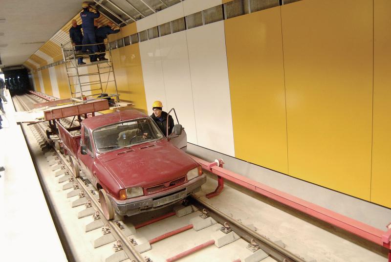 Am parcat de-a-n pulea!!!: O noua garnitura de metrou